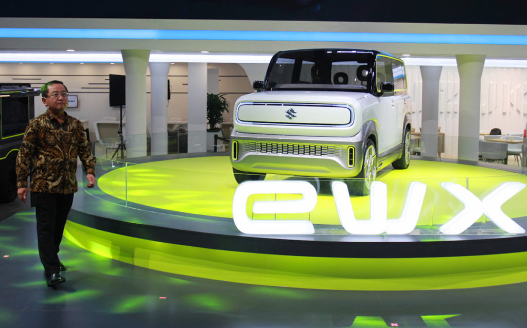 Suzuki Hadirkan Mobil Listrik Konsep eWX di IIMS 2025 - OTOBLITZ.NET | OTOBLITZ.NET
