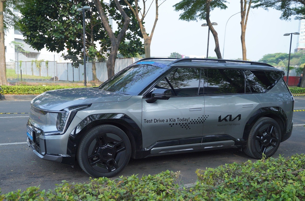 Kia EV9 GT-Line dan EV6 GT-Line, Menggoda Pengunjung GIIAS 2025 - OTOBLITZ.NET | OTOBLITZ.NET